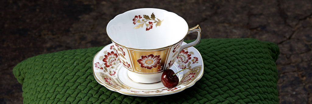 Royal Crown Derby - Derby Panel Red – SinclairsCollectables