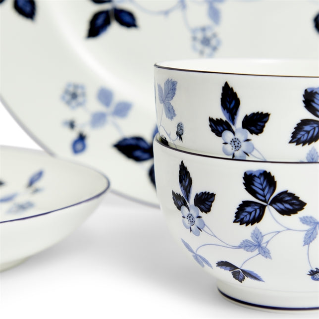 Wedgwood Wild Strawberry Inky Blue 15 Piece Dinnerware Set ...